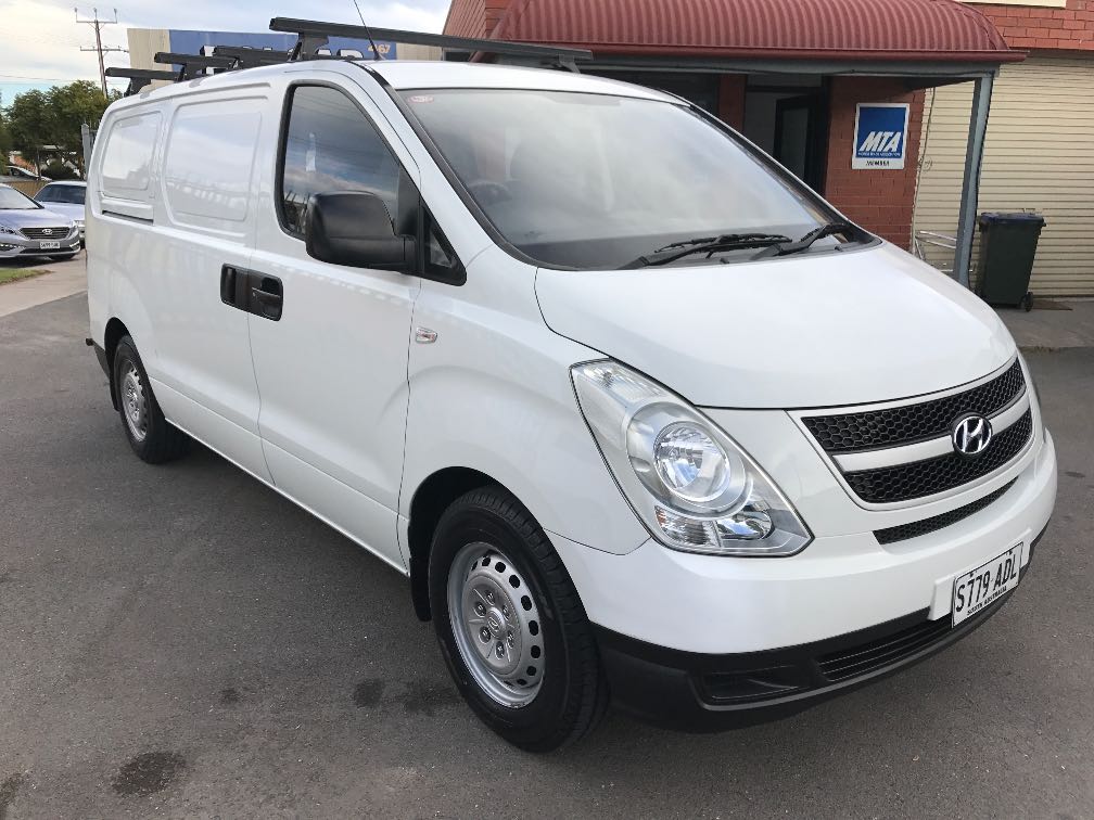 2009 Hyundai ILOAD - Polcar Used Vans & Commercials